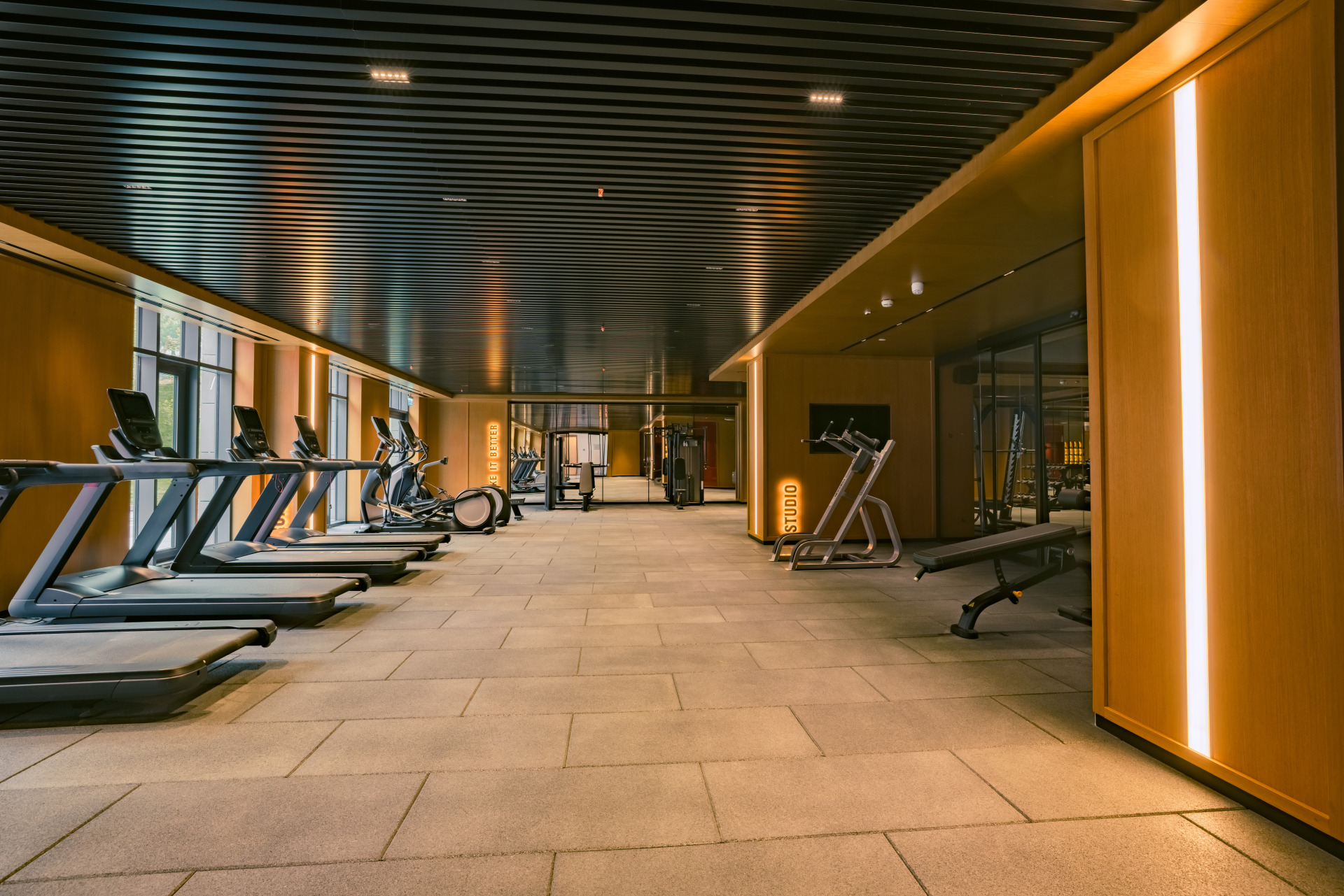Altunizade Suites İstanbul, Curio Collection by Hilton: Konfor ...