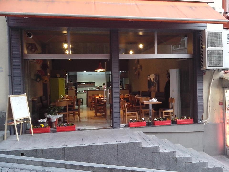 Kune Petro Cafe: Beşiktaş’ta Kahvaltı İçin Güzel Bir Alternatif • theMagger
