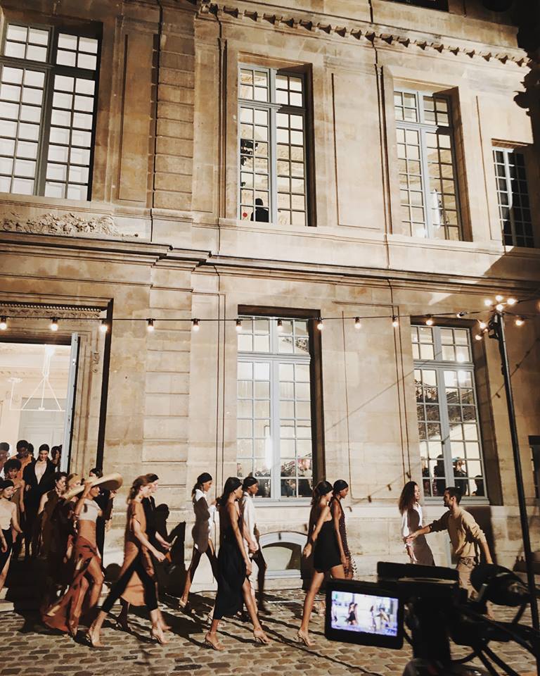 Paris’te Yaşamak: Simay Demirel ile Dopdolu Bir Söyleşi • theMagger