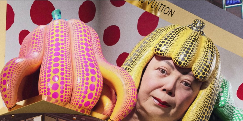 Yayoi Kusama: Beneklerin Aranan Yüzü Mercek Altında • theMagger