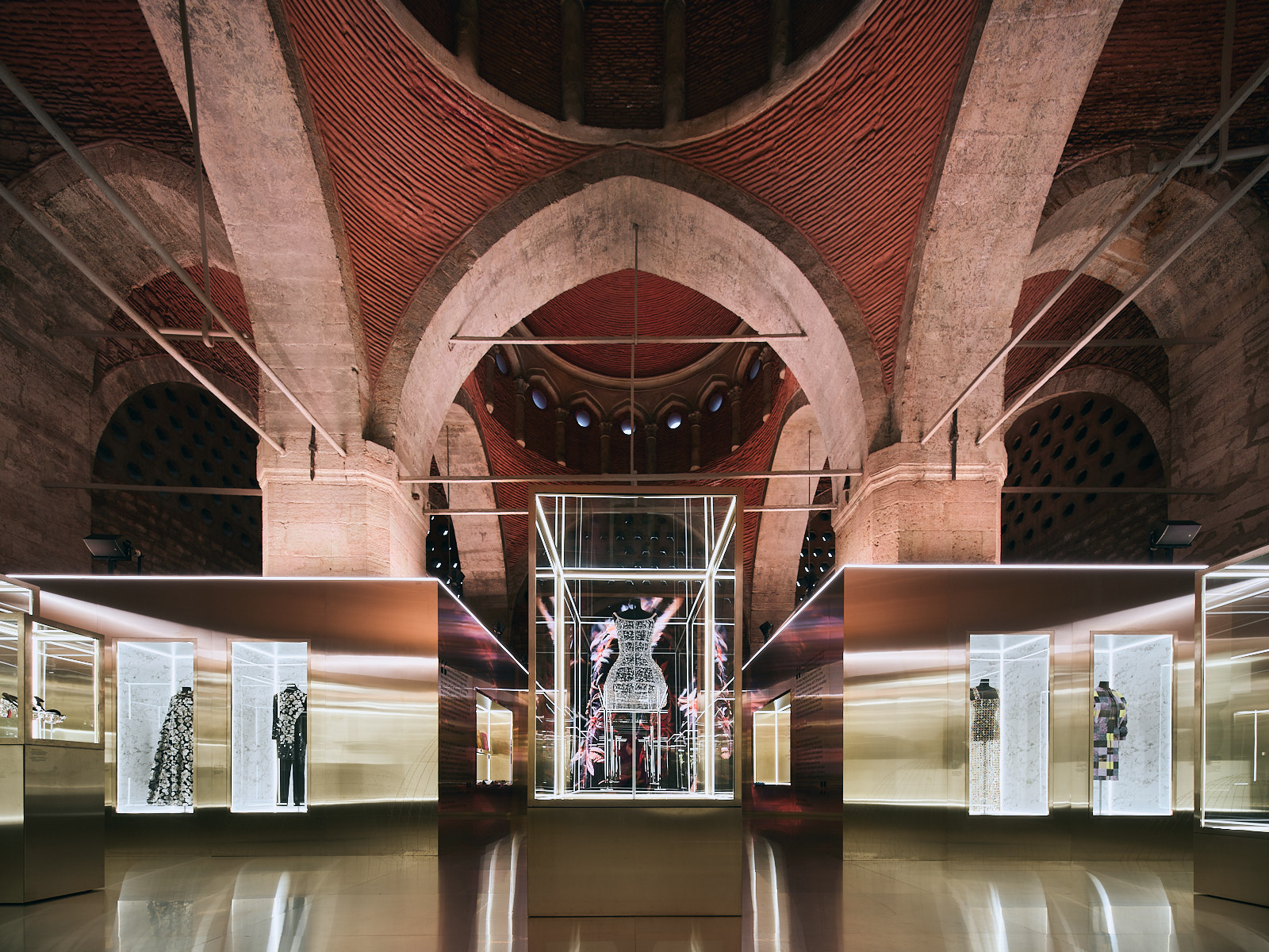 Golden Opulence: Beymen’in 50. Yılında Lüksün 500 Yılı • theMagger